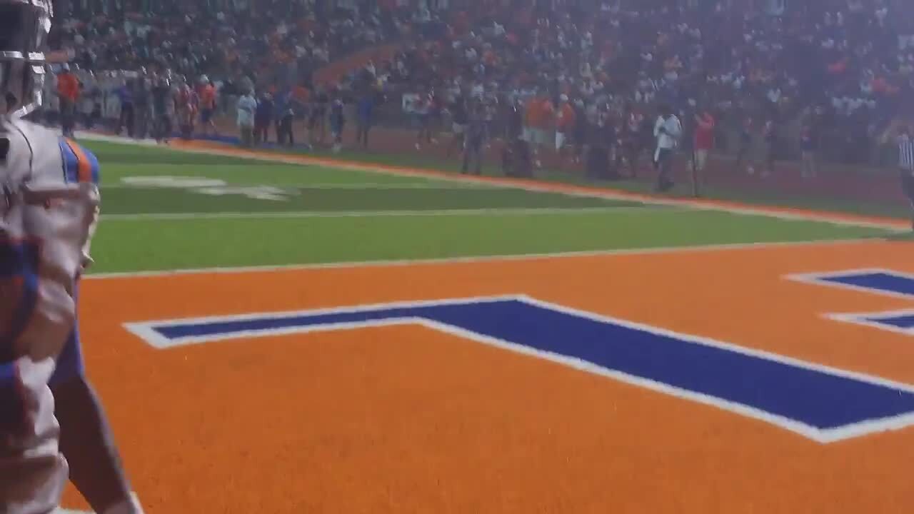 East St. Louis Flyers defeat Trinity in high school football ...