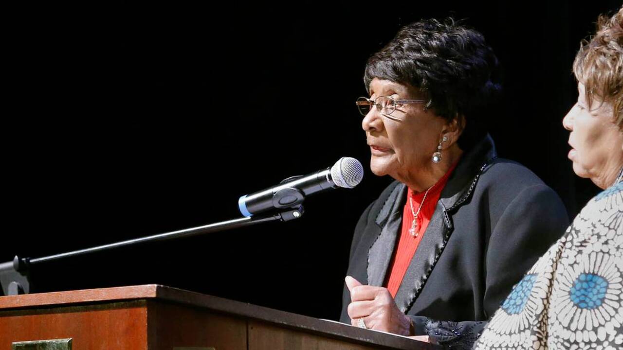 89-year-old activist Helen Phillips tells why she's still marching ...