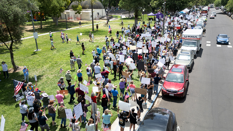 "No Kings" protest draws thousands in Modesto march | Modesto Bee