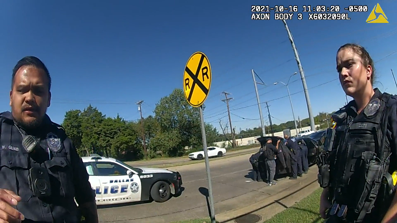 Sergeant talks to officers after rough Dallas, Tx, arrest that led to ...