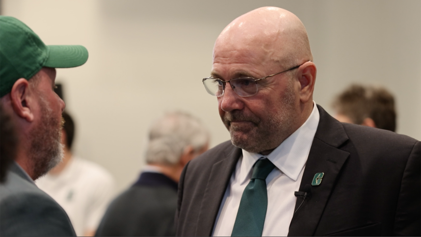 Charlotte football's new head coach, Tim Albin, is welcomed to the ...