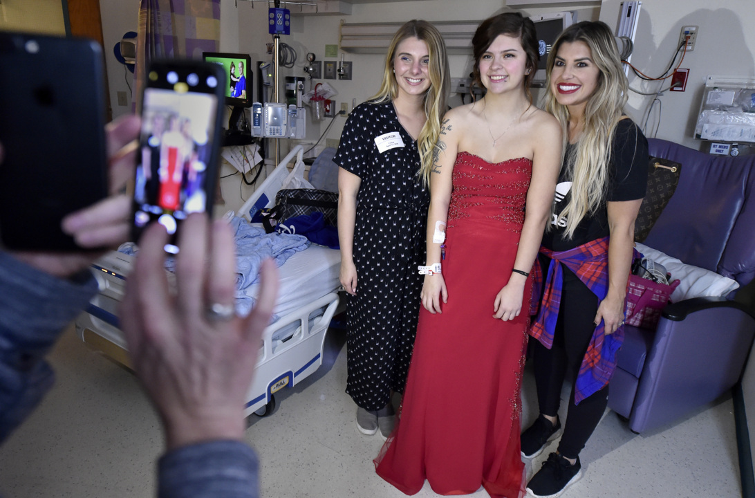 Children's Mercy Hospital held its first prom for young patients ...