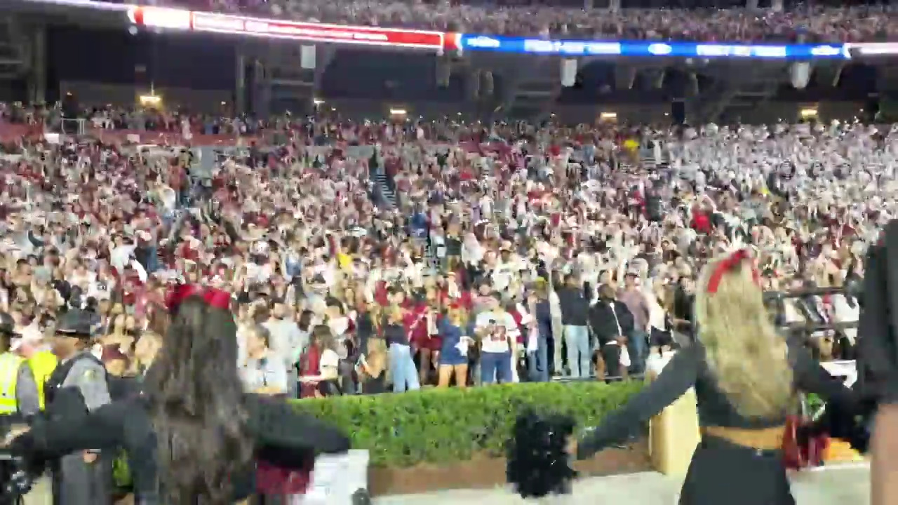 Sandstorm plays for USC Gamecocks at Williams Brice | The State