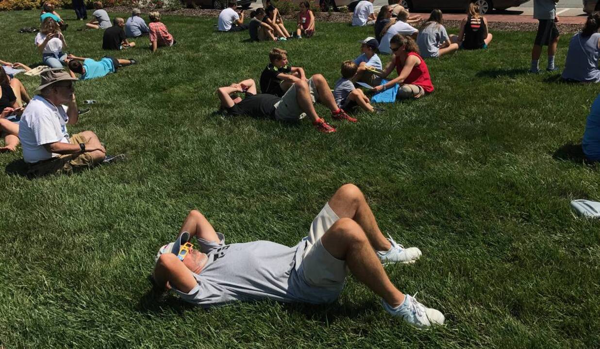 Eclipse makes for a party at UNC's Morehead Planetarium | Modesto Bee