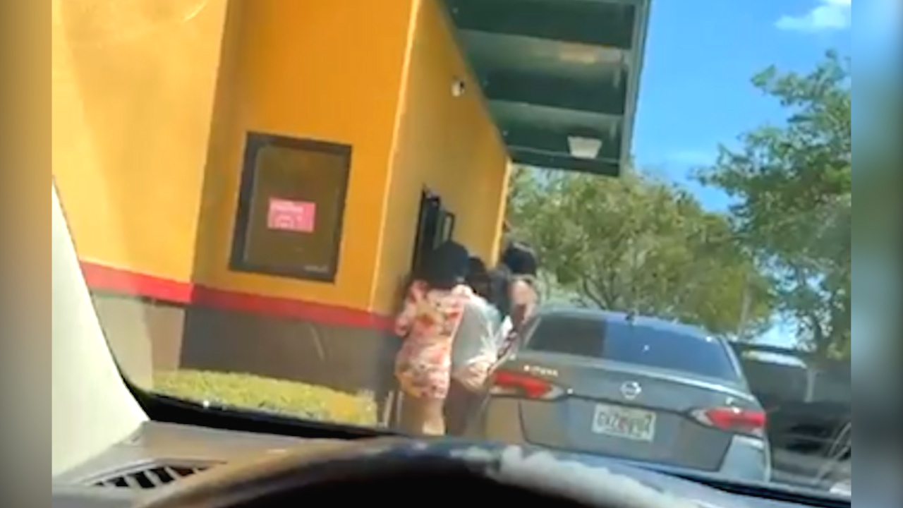 Women Seen In Popeyes Fight Video In Florida Arrested Miami Herald