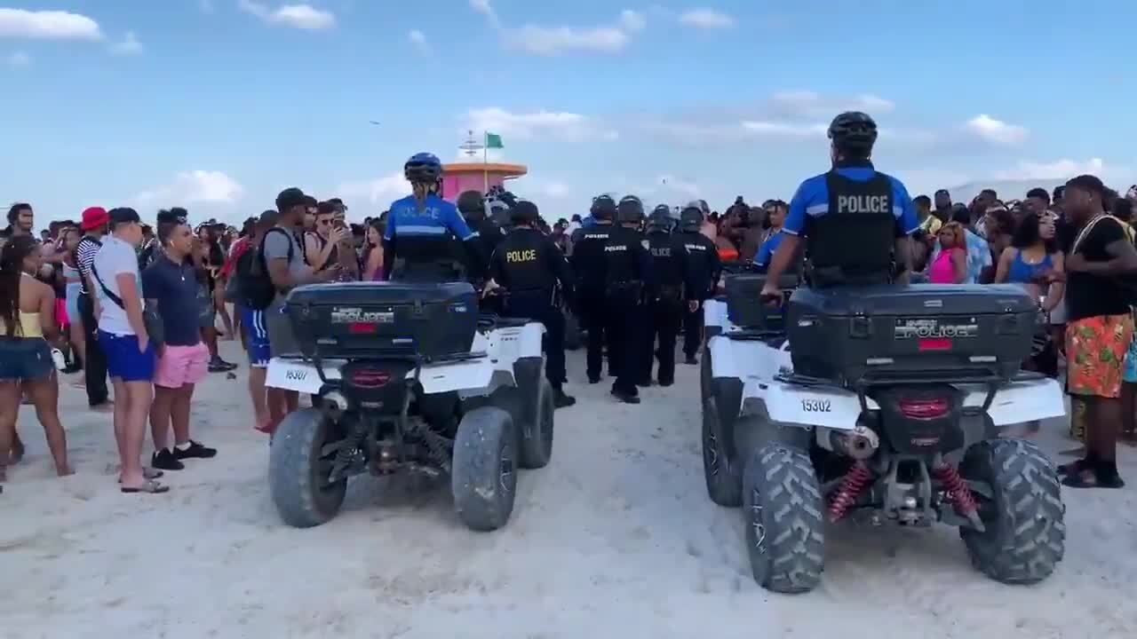 Miami Beach passes restrictions aimed at event promoters | Miami Herald