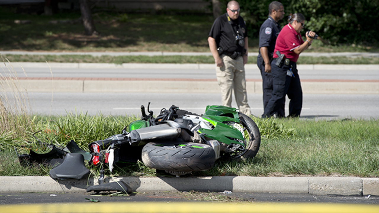 High speed crash in KCK leaves motorcyclist with critical injures ...