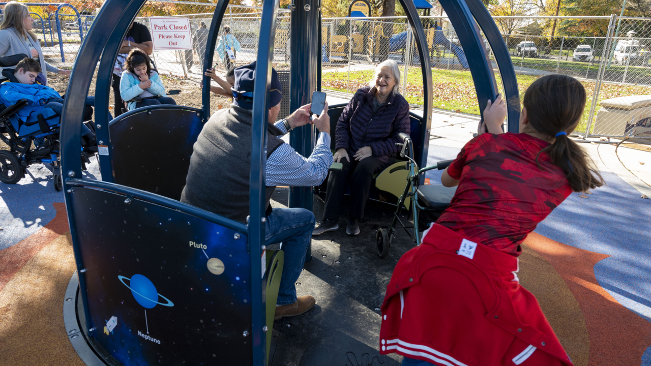See new wheelchair accessible merry-go-round at Southside Park ...