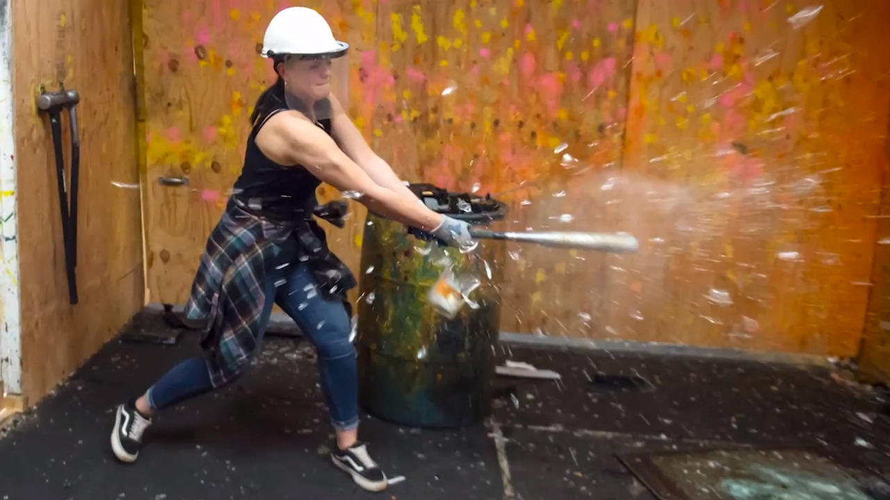 Video: Breaking things in Smash Sacramento CA rage room | Sacramento Bee