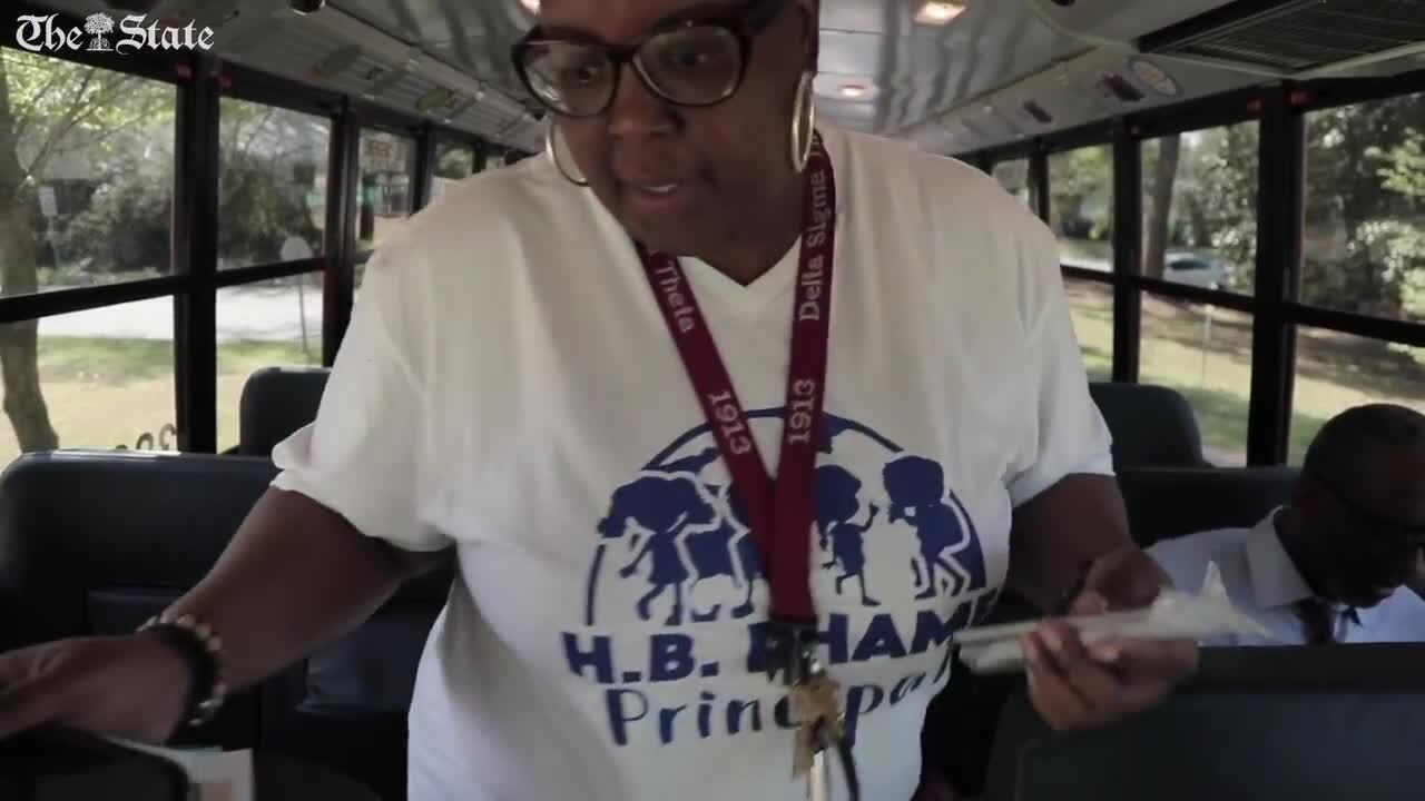 H.B. Rhame Elementary gives packets to students | The State