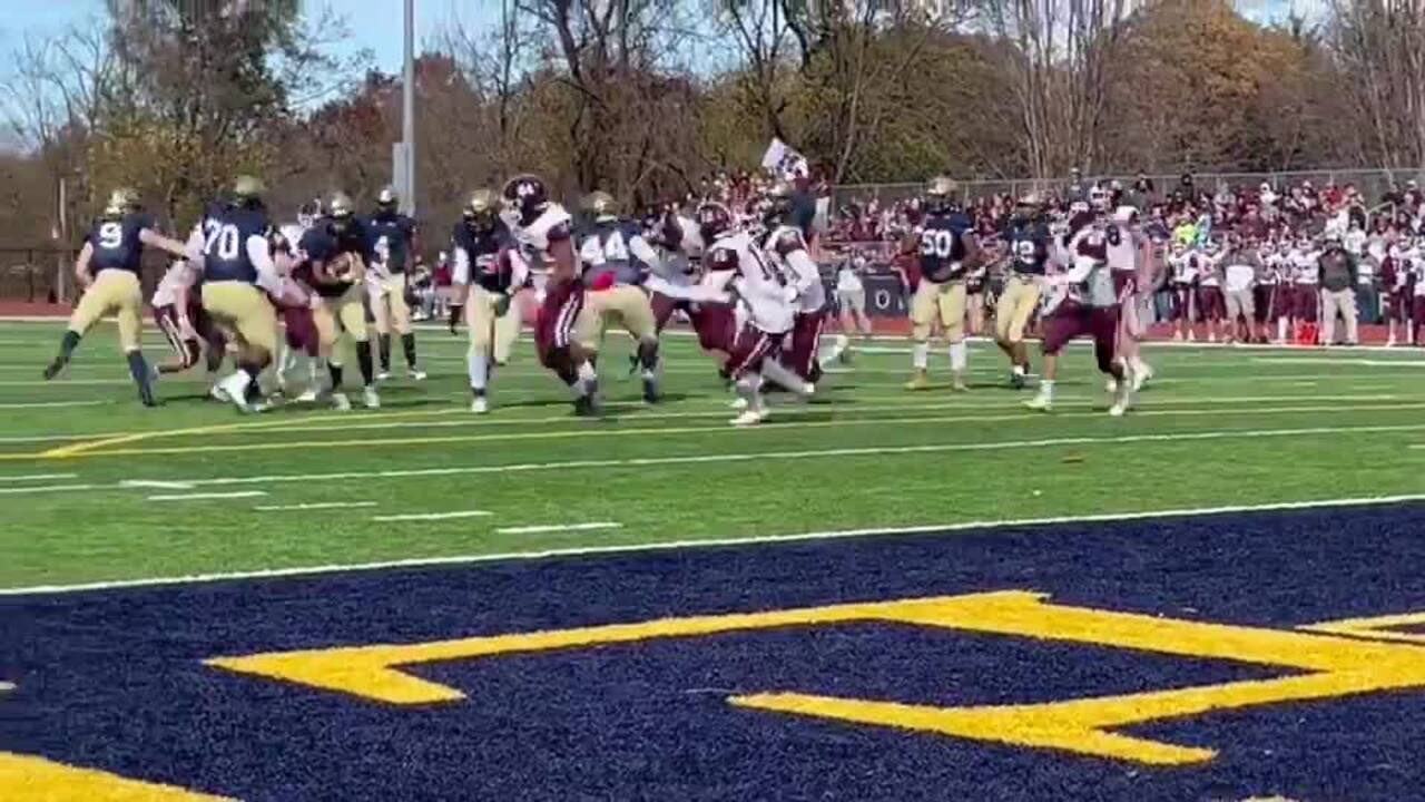 Althoff Catholic football team plays Red Bud Musketeers | Belleville ...