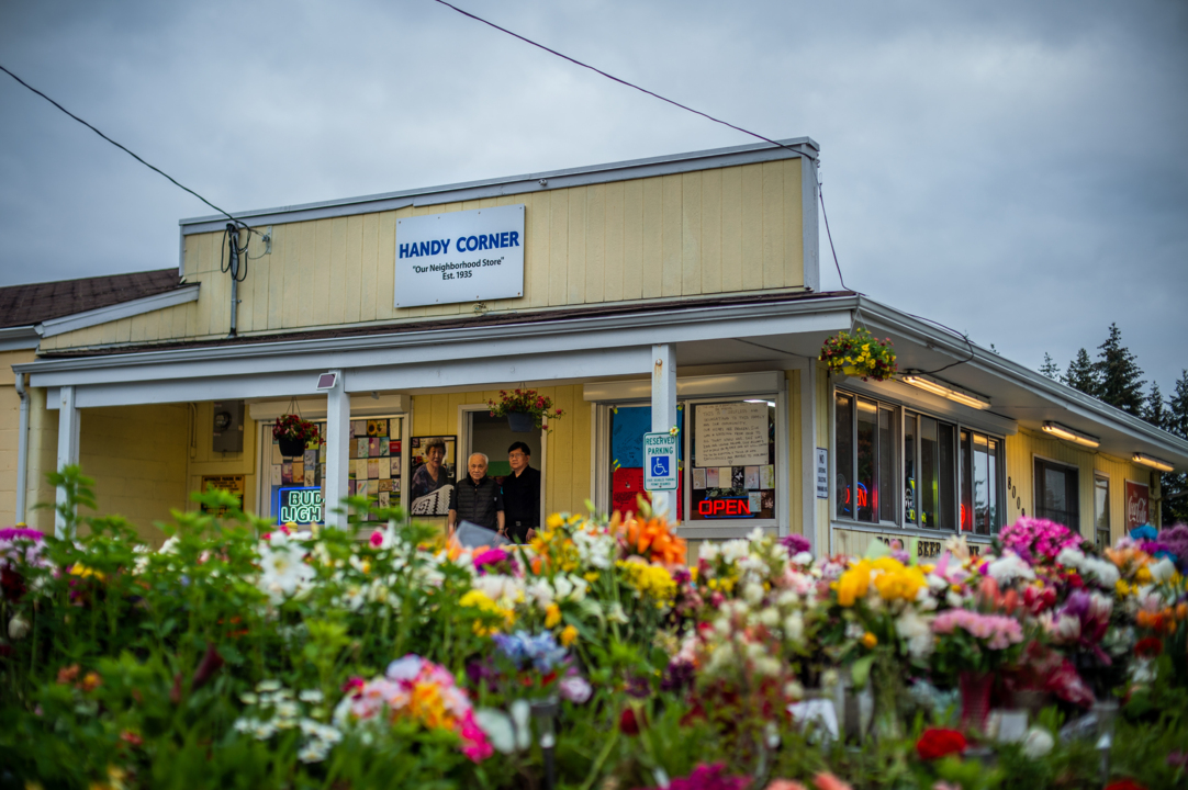 Woman killed at her Puyallup store beloved by community | Tacoma News ...