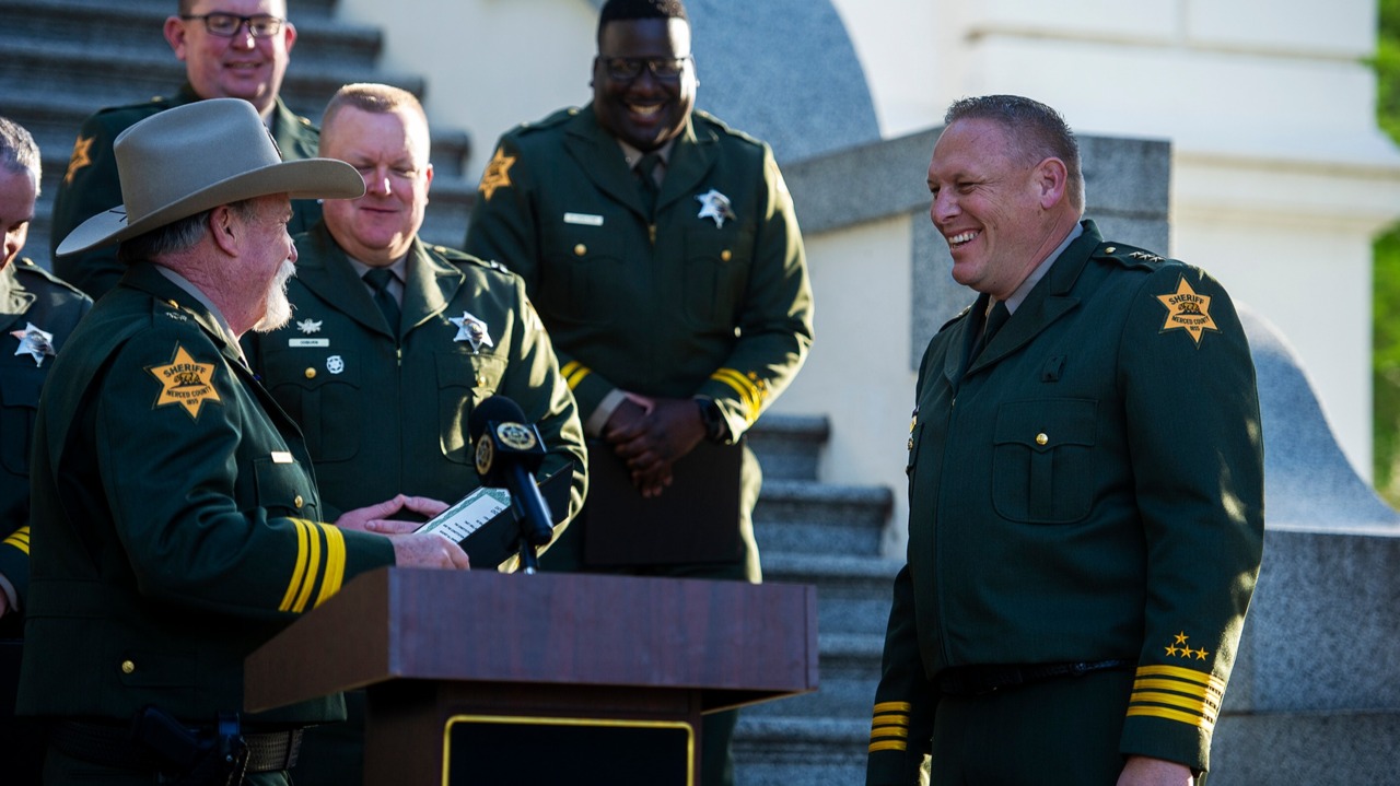Video: Merced County's new undersheriff sworn in during ceremony ...
