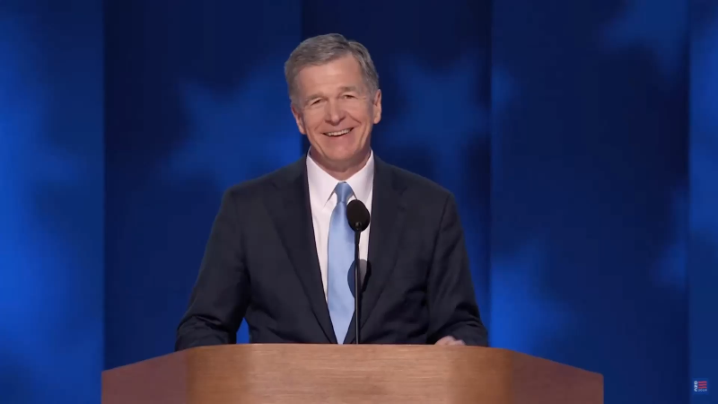 NC Gov. Roy Cooper lauds Kamala Harris during DNC speech | Raleigh News ...