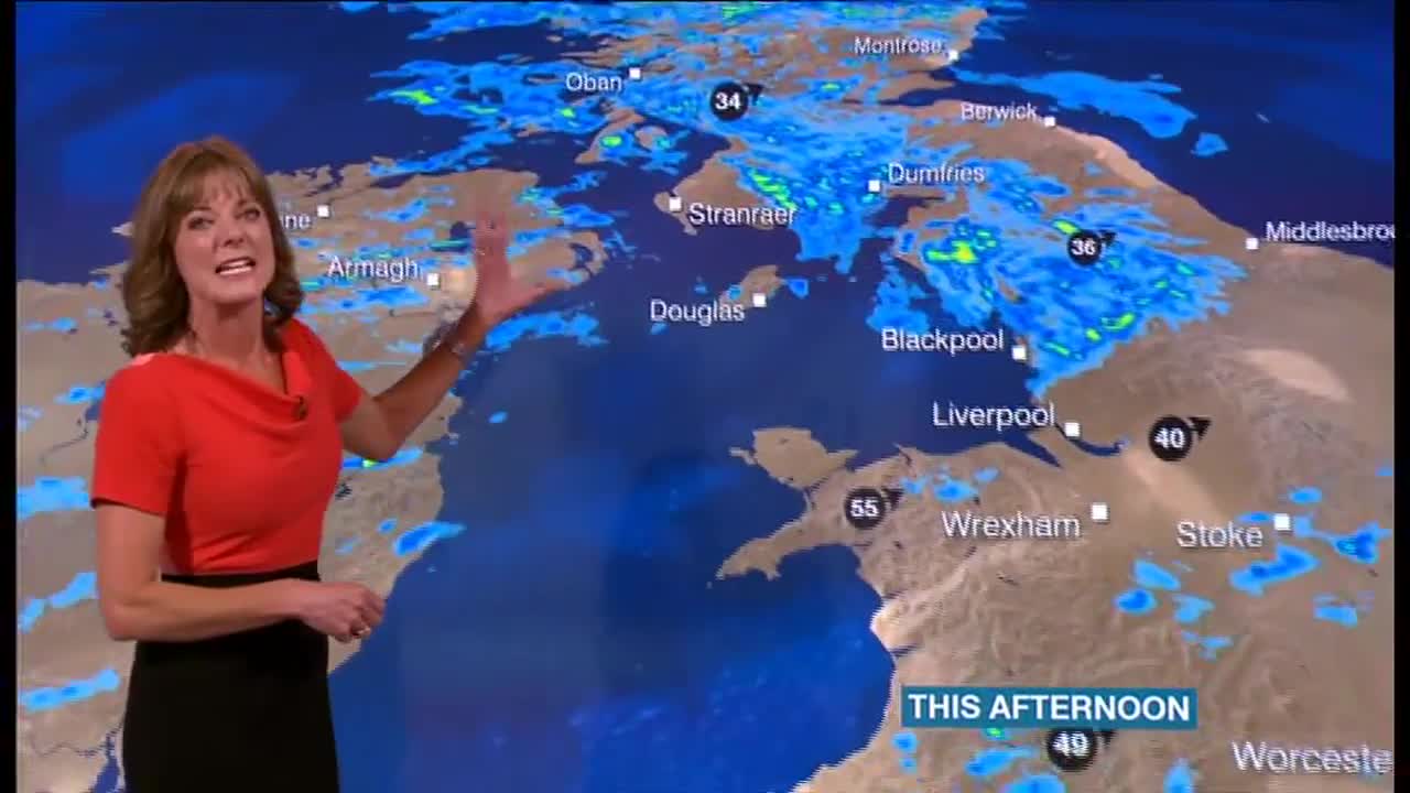 BBC Weather Presenter Louise Lear Loses It As She Gets The Giggles ...