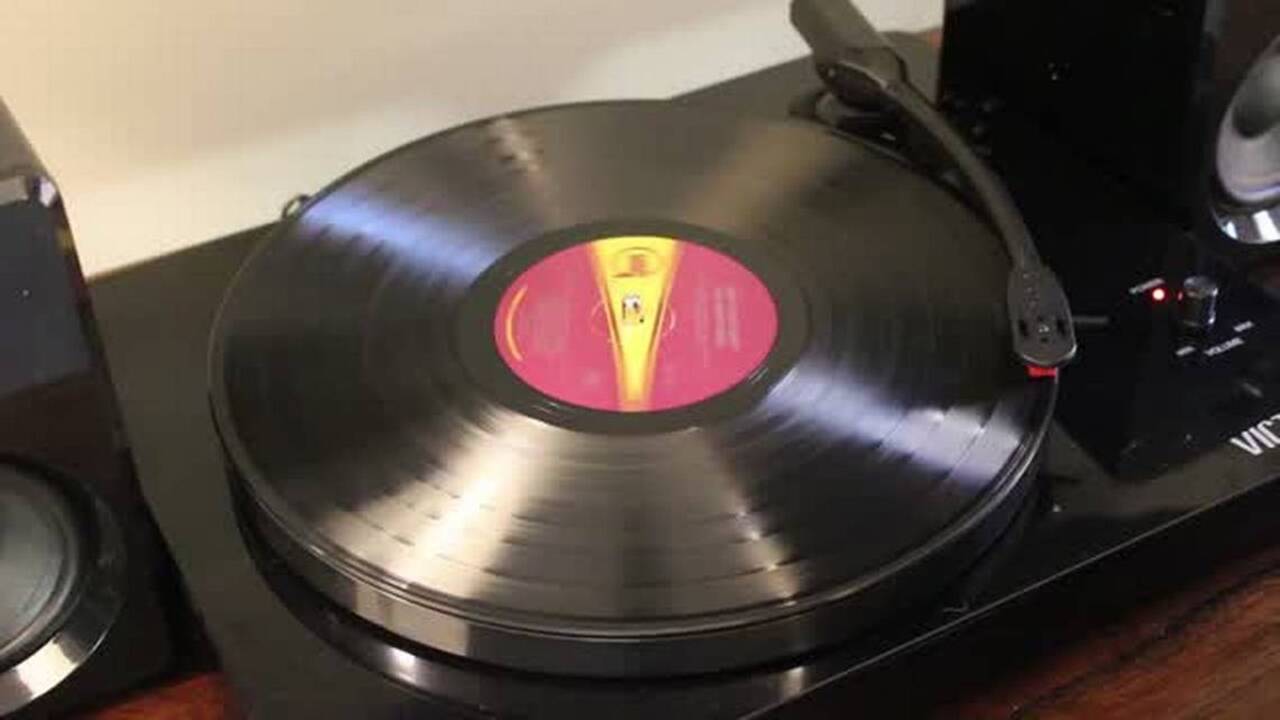 Vinyl record stores make a comeback in Macon, Georgia | Fresno Bee