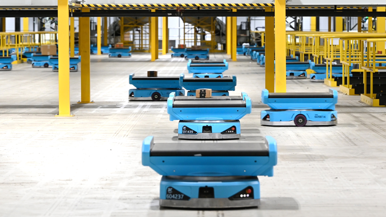 See how robots move product at Amazon in Tracy, CA | Modesto Bee