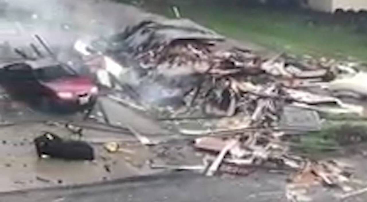 Raw video of St. Joseph house explosion | Fresno Bee