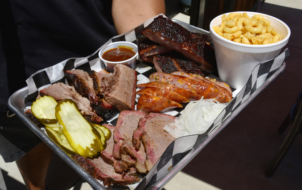 New barbecue joint from longtime caterer opens in Turlock CA | Modesto Bee