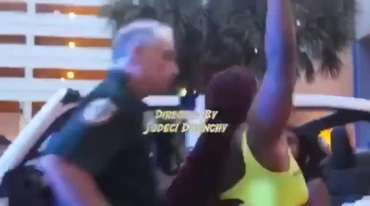 Watch Florida sheriff twerk with Daytona Beach partier | Miami Herald