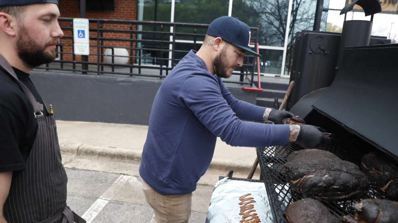 At least 100 USDA meat inspectors infected with coronavirus | Miami Herald