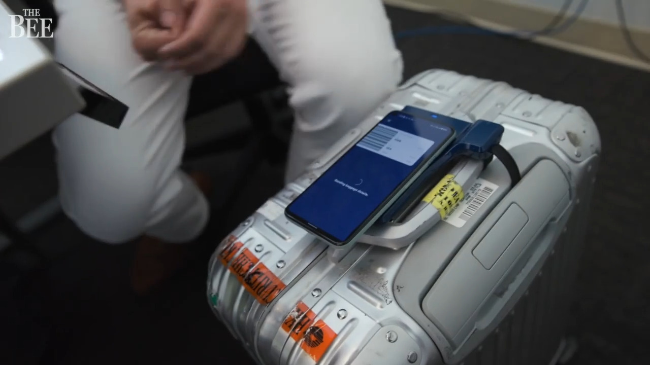 How to use Alaska Airlines self bag tag for when flying | Sacramento Bee