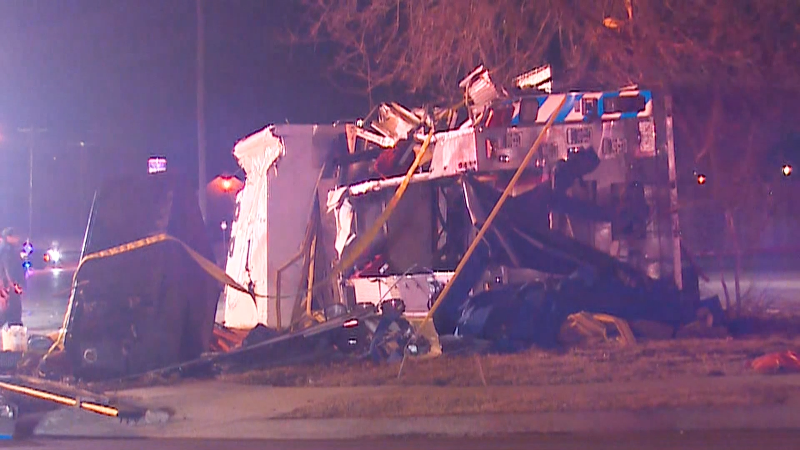 4 Fort Worth firefighters injured, 1 critical, in crash | Fort Worth ...