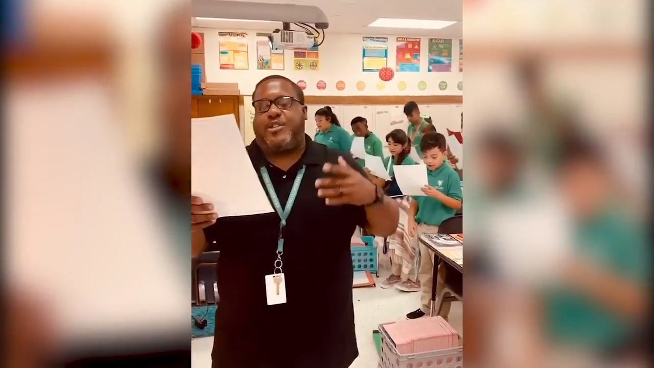 Video: Fort Worth teacher has students rap to teach them decimals to ...