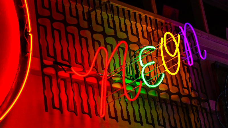 Take a peek inside Element Ten, a Kansas City neon studio where vintage ...