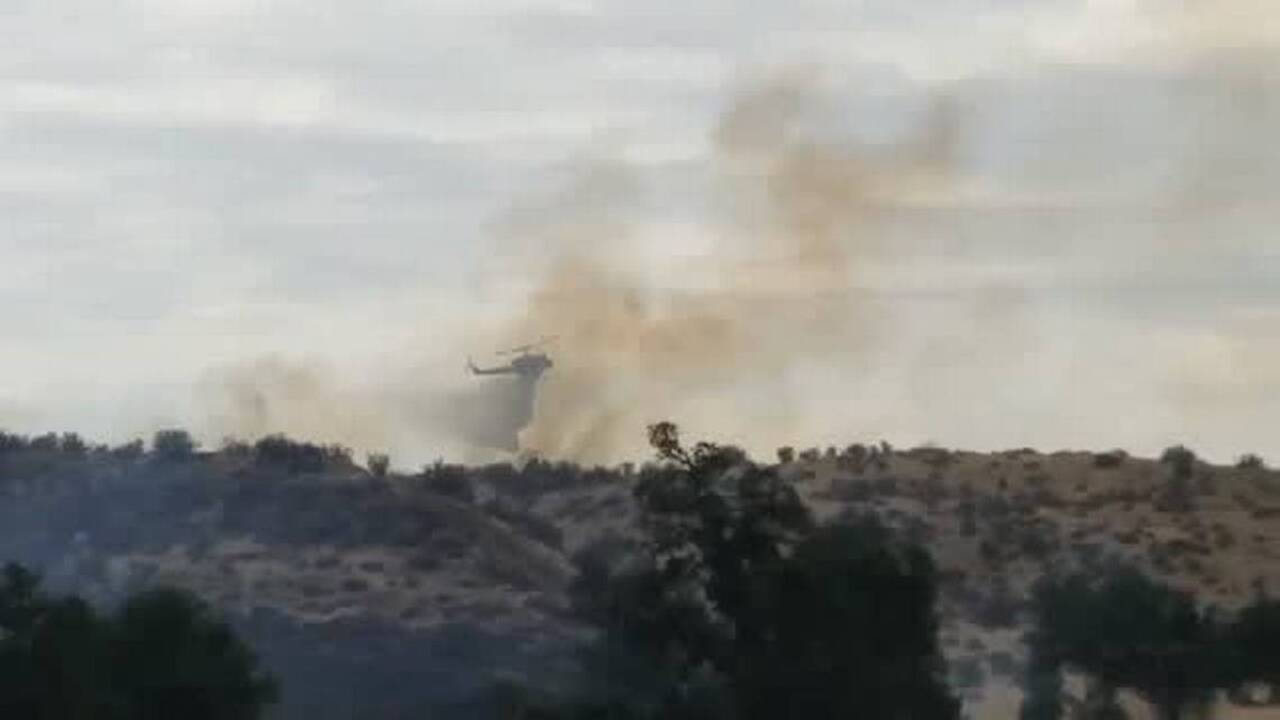 Watch Cal Fire fight the Camatta Fire near Santa Margarita from the air ...