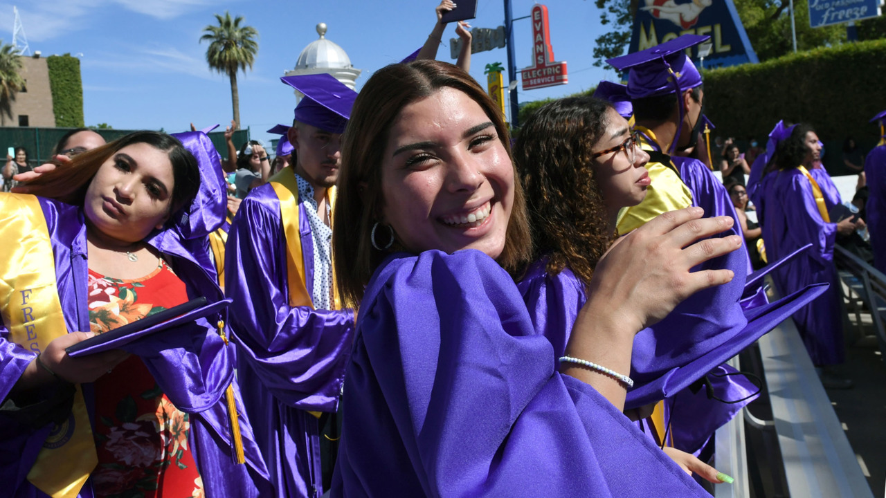 Fresno Unified Class of 2020 graduates a year after COVID-19 | Fresno Bee
