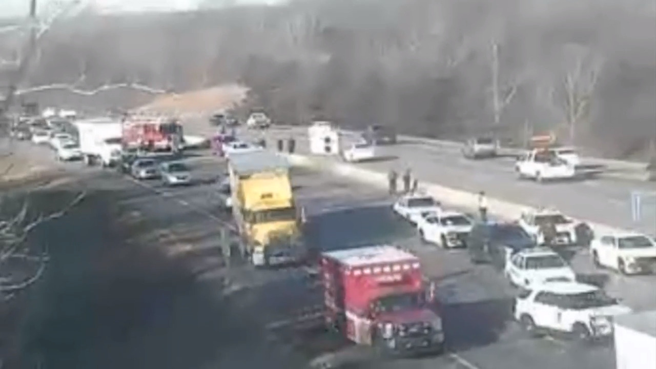 Police chase ends with crash on eastbound I-70 in KCK | Kansas City Star