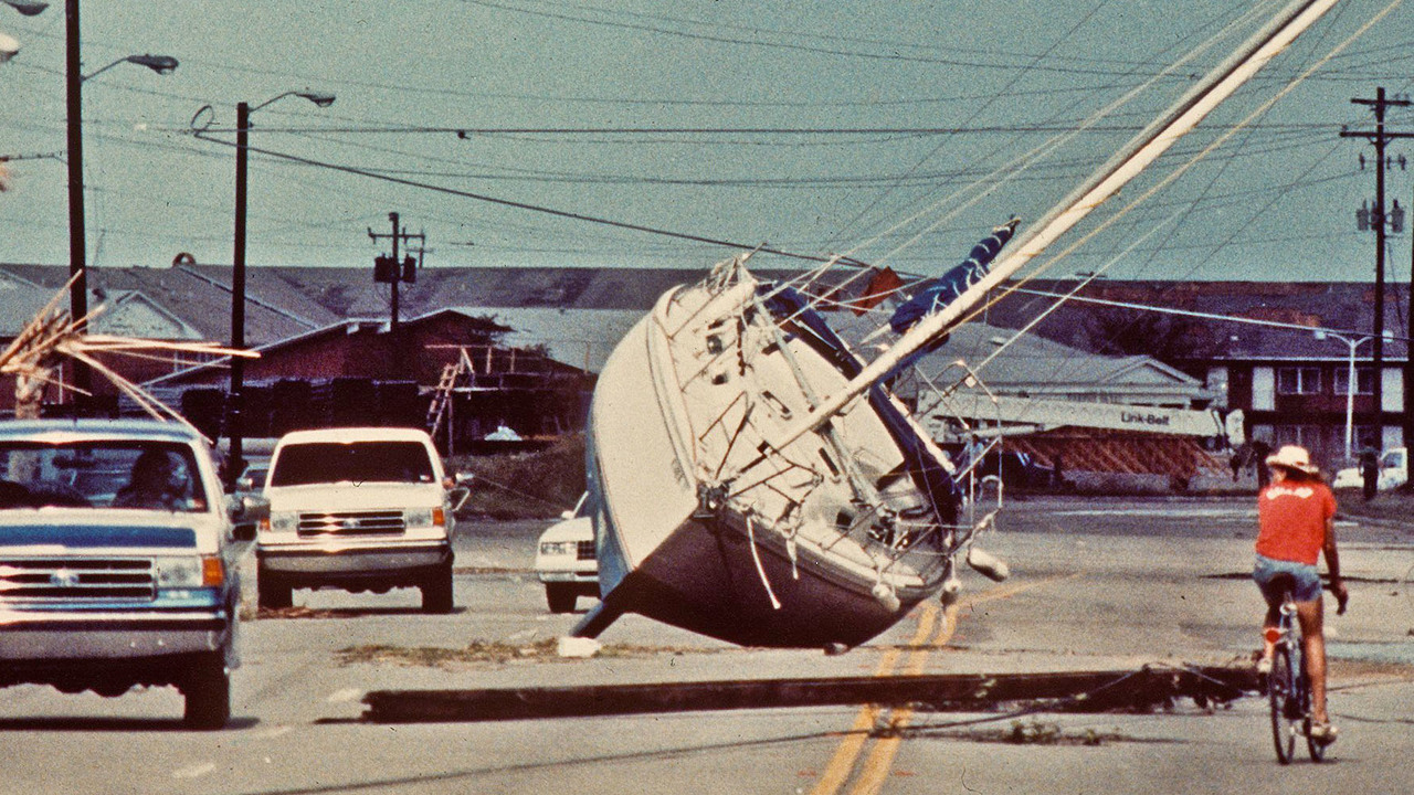 Hurricane Florence | NC governor issues state of emergency, warnings ...