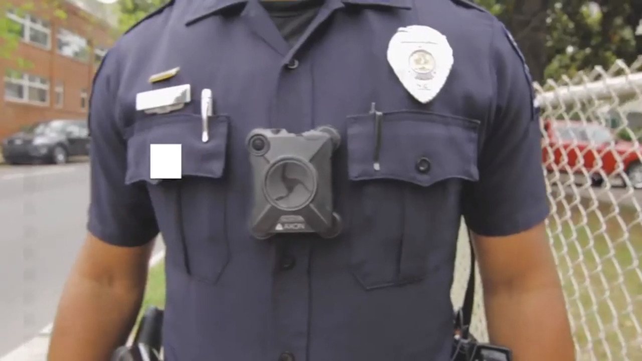 Demonstration of how police body cameras work | Kansas City Star