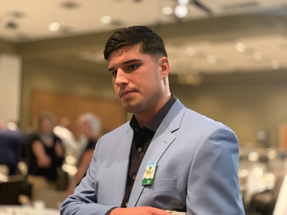 Steelers QB Mason Rudolph hit with helmet by Myles Garrett | Charlotte ...