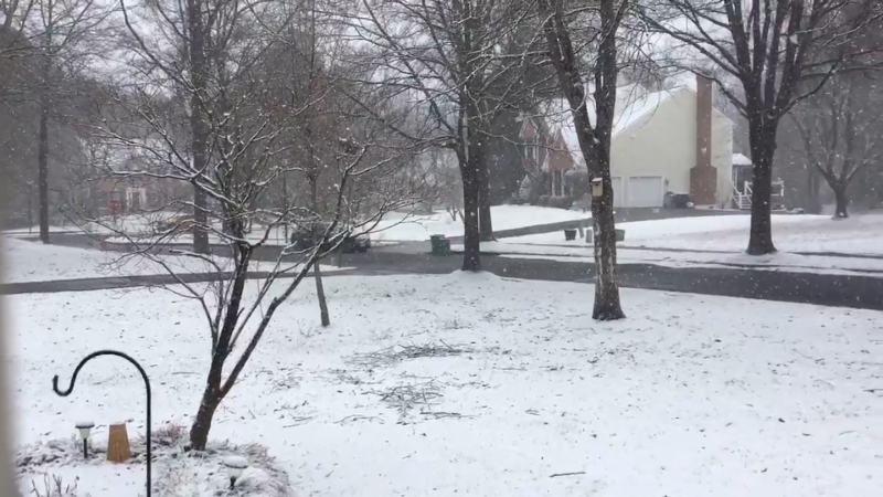 Monday snow showers dust the mid-Atlantic | AccuWeather
