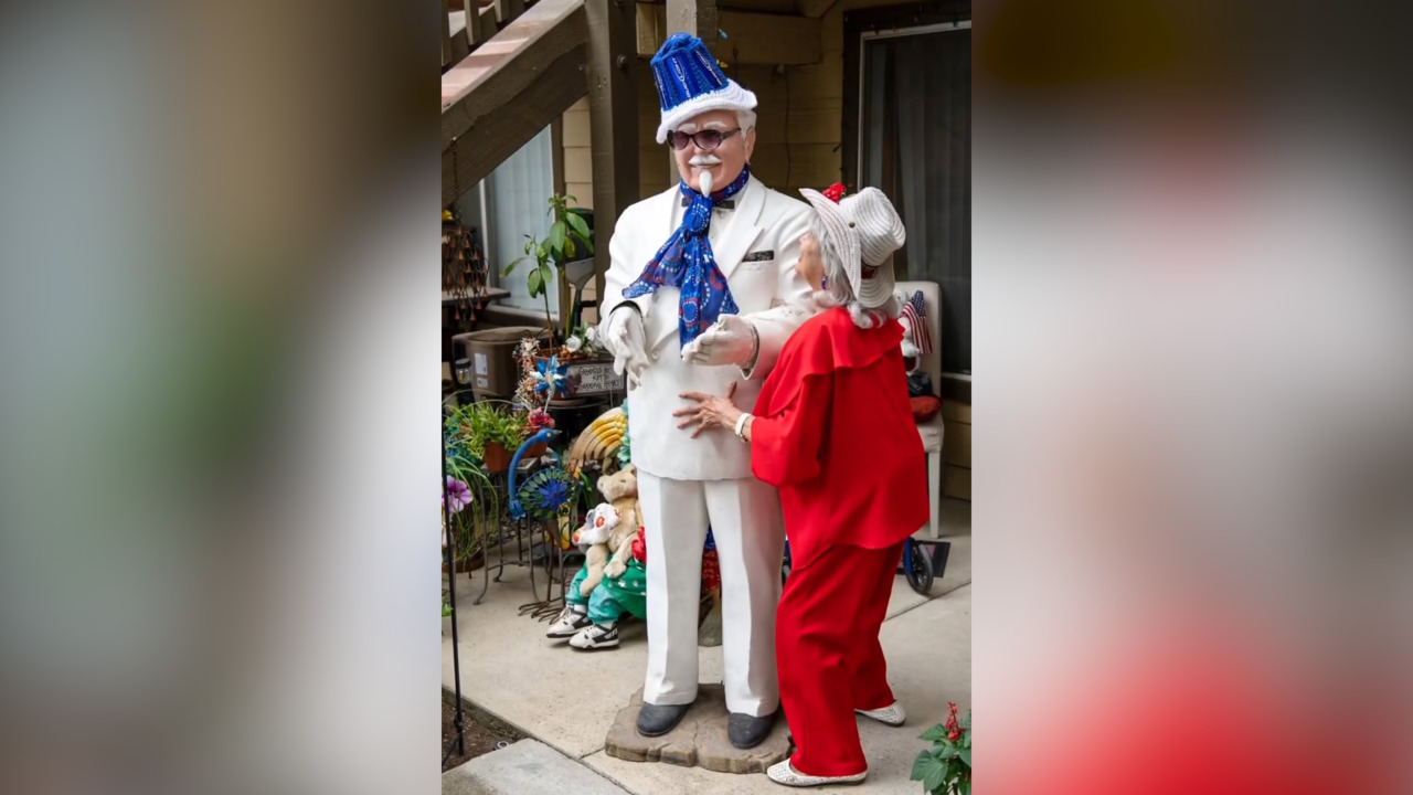 Stolen Colonel Sanders statue returned to 92-year-old’s porch | Modesto Bee