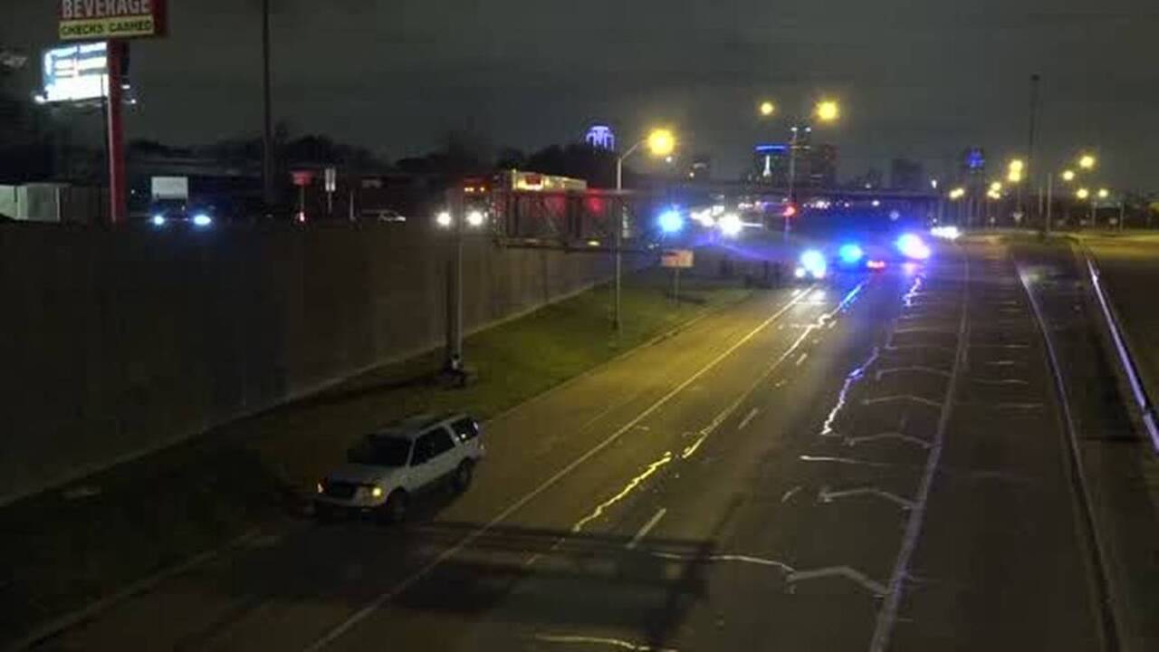 Pedestrian Fatally Struck By Suv On Dallas Freeway Fort Worth Star
