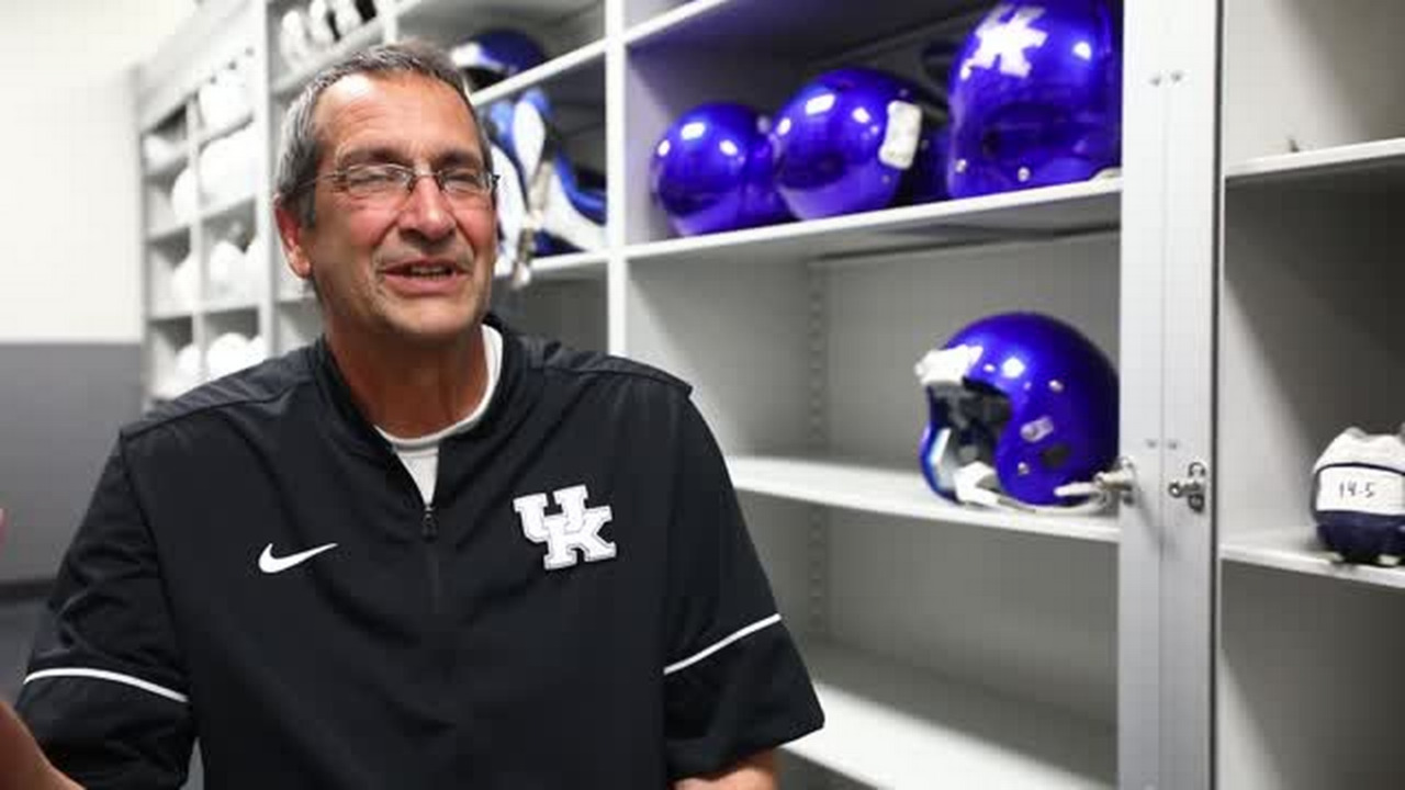 UK football has its own special 'Mr. Kentucky' in Tom Kalinowski ...