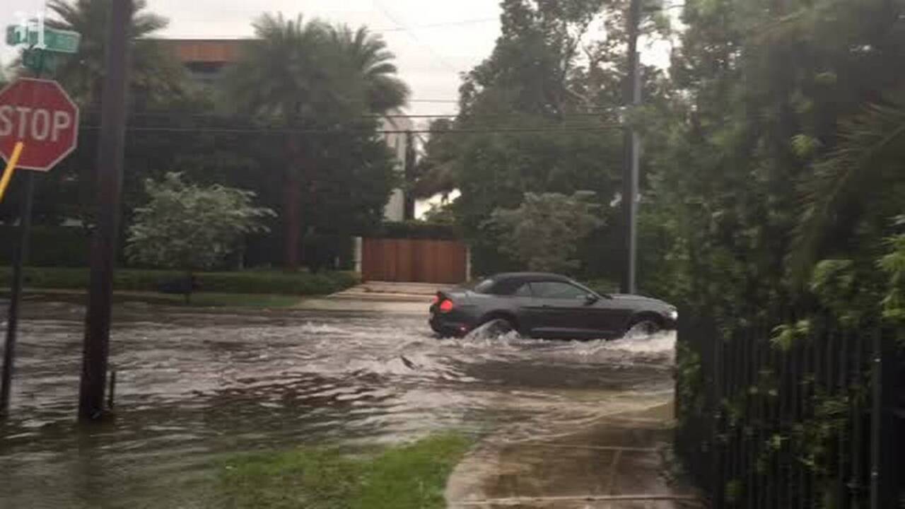 Watch: Heavy flooding reported on Miami Beach | Miami Herald