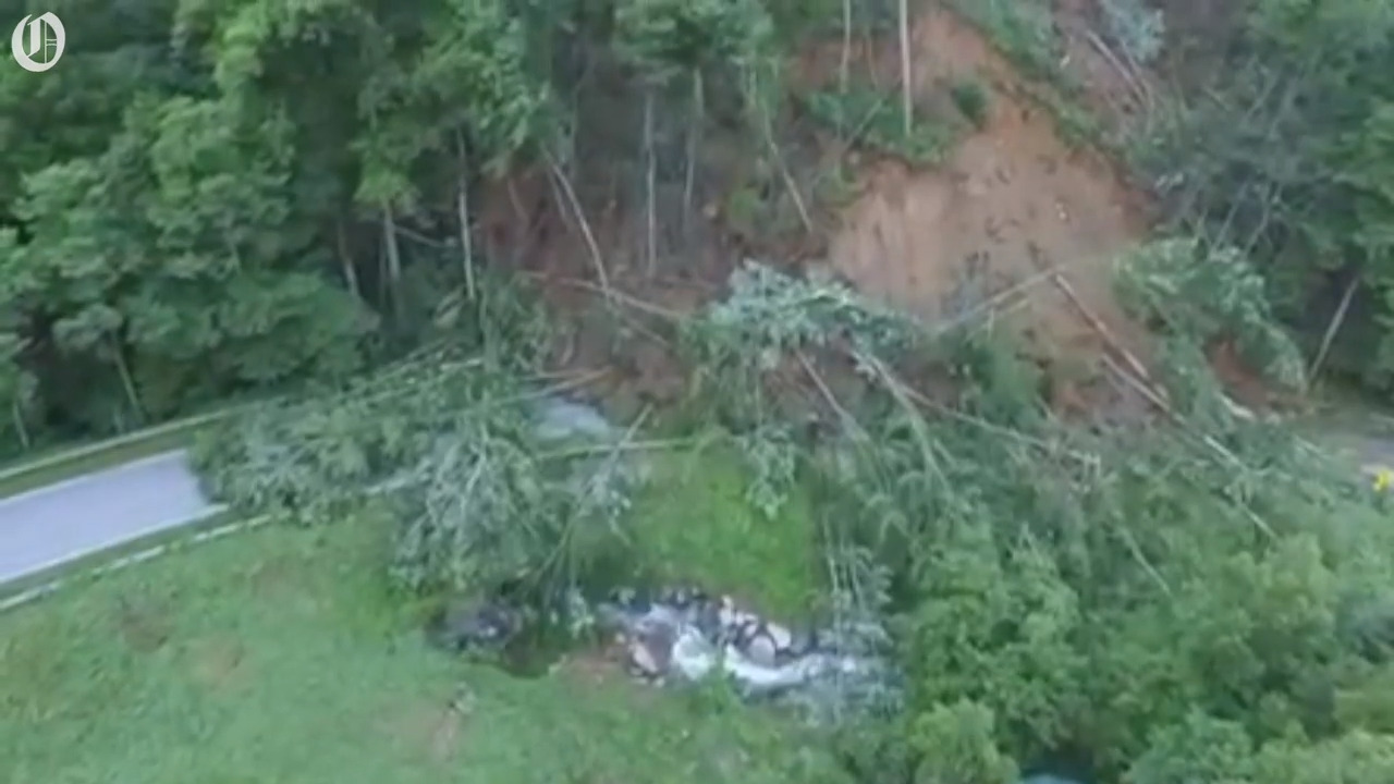 'Massive' landslide blocks major highway near Bat Cave, NC | Charlotte ...