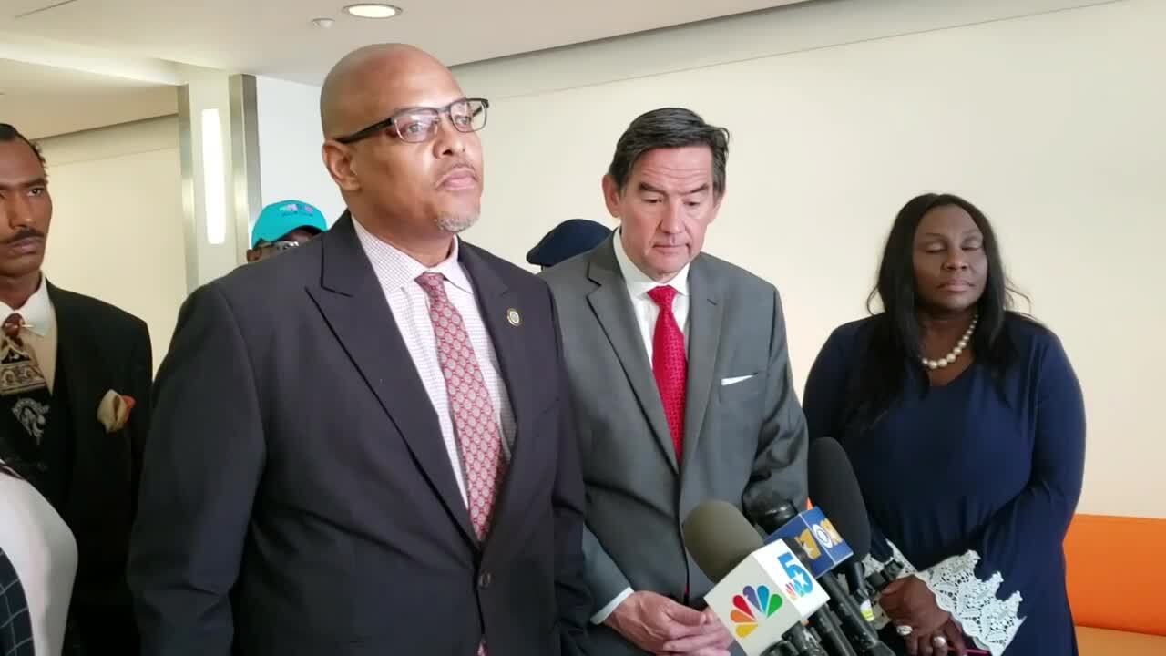 Former chief Fitzgerald criticizes Fort Worth, demands job back | Fort ...