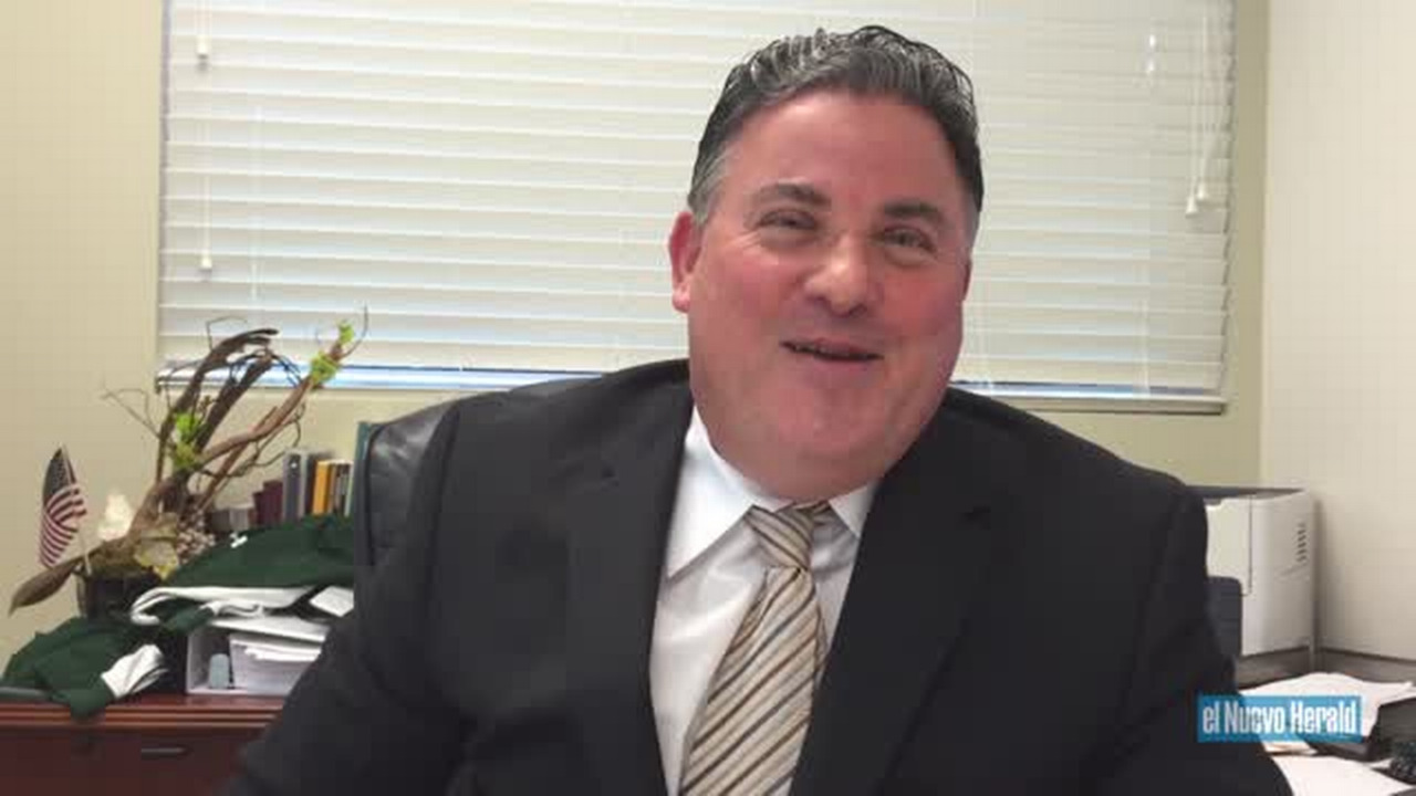 VIDEO: Entrevista con el alcade de Miami Lakes, Michael Pizzi | El ...
