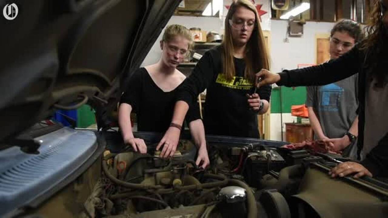 All-girls auto shop class builds skills, confidence at Charlotte’s ...