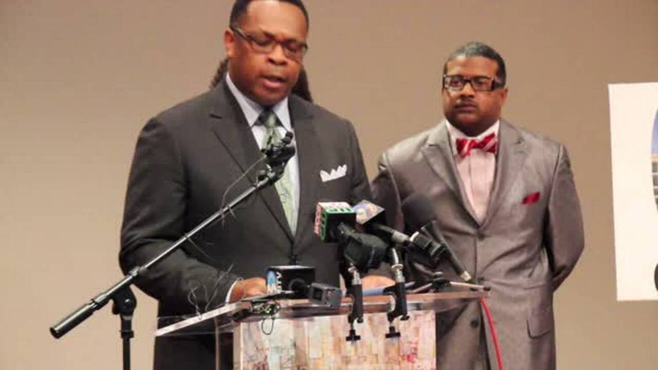 Jesse Cureton introduces community coalition effort | Charlotte Observer