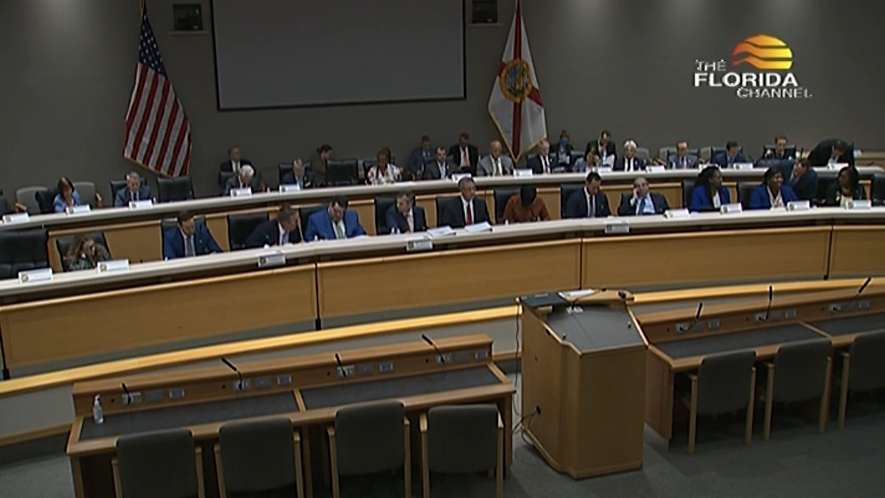 Florida House committee unanimously passes condo reforms | Miami Herald