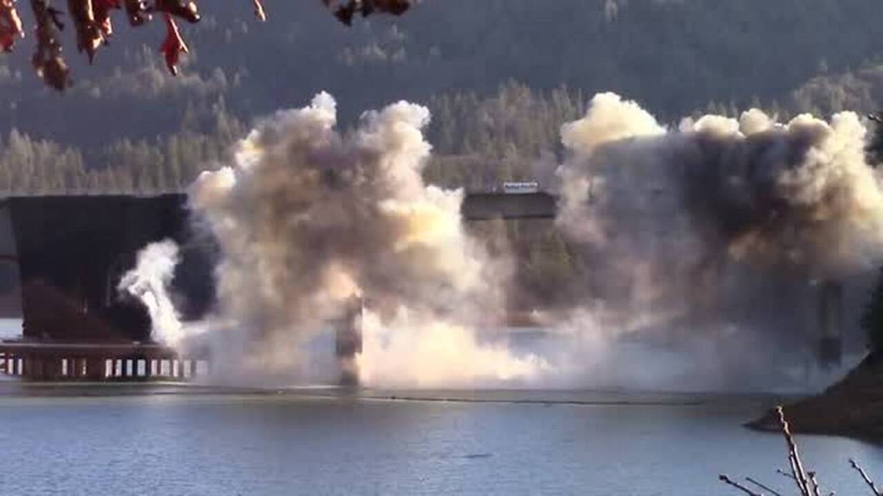Explosives take down I-5 Antlers Bridge near Shasta -- mostly ...