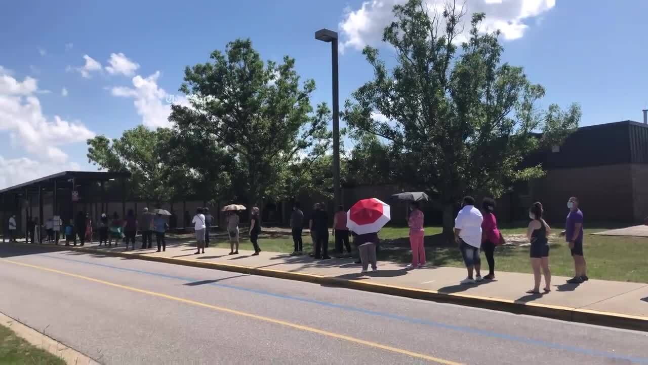 An hour wait to vote at North Springs Elementary School | The State