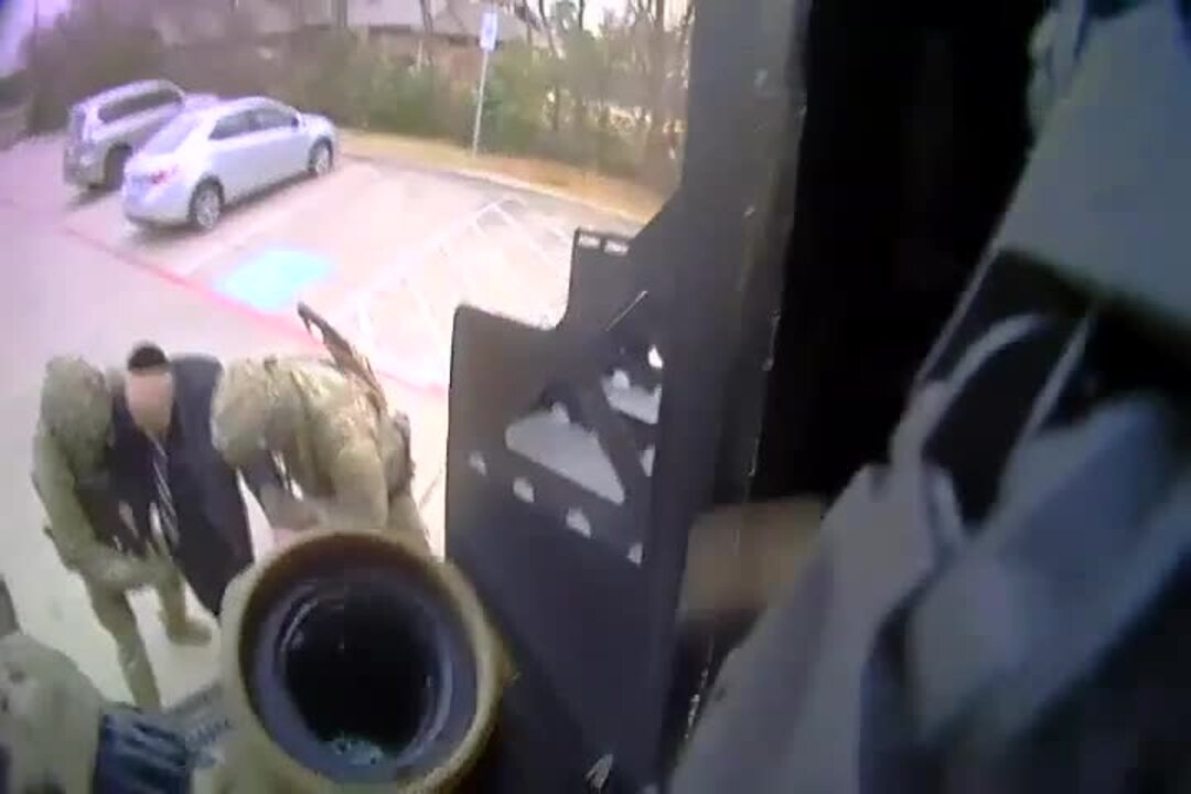 Colleyville police help hostage released during synagogue standoff ...