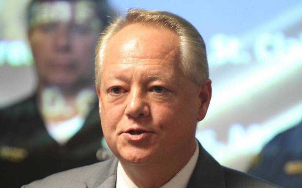 Former federal prosecutor DUI arrest video released by Troy, IL, Police ...